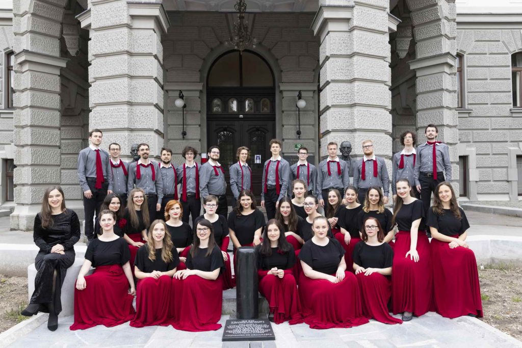 About the choir - The Academic Choir Tone Tomšič, University of Ljubljana